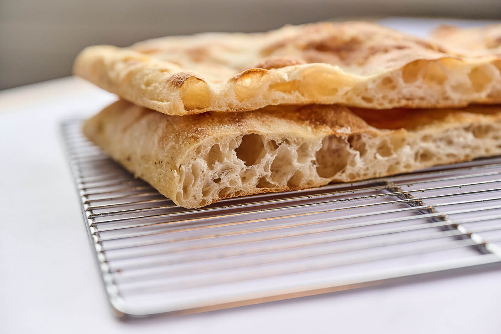 Do you love a crispy and flavorful pizza crust? | Mamma Roma